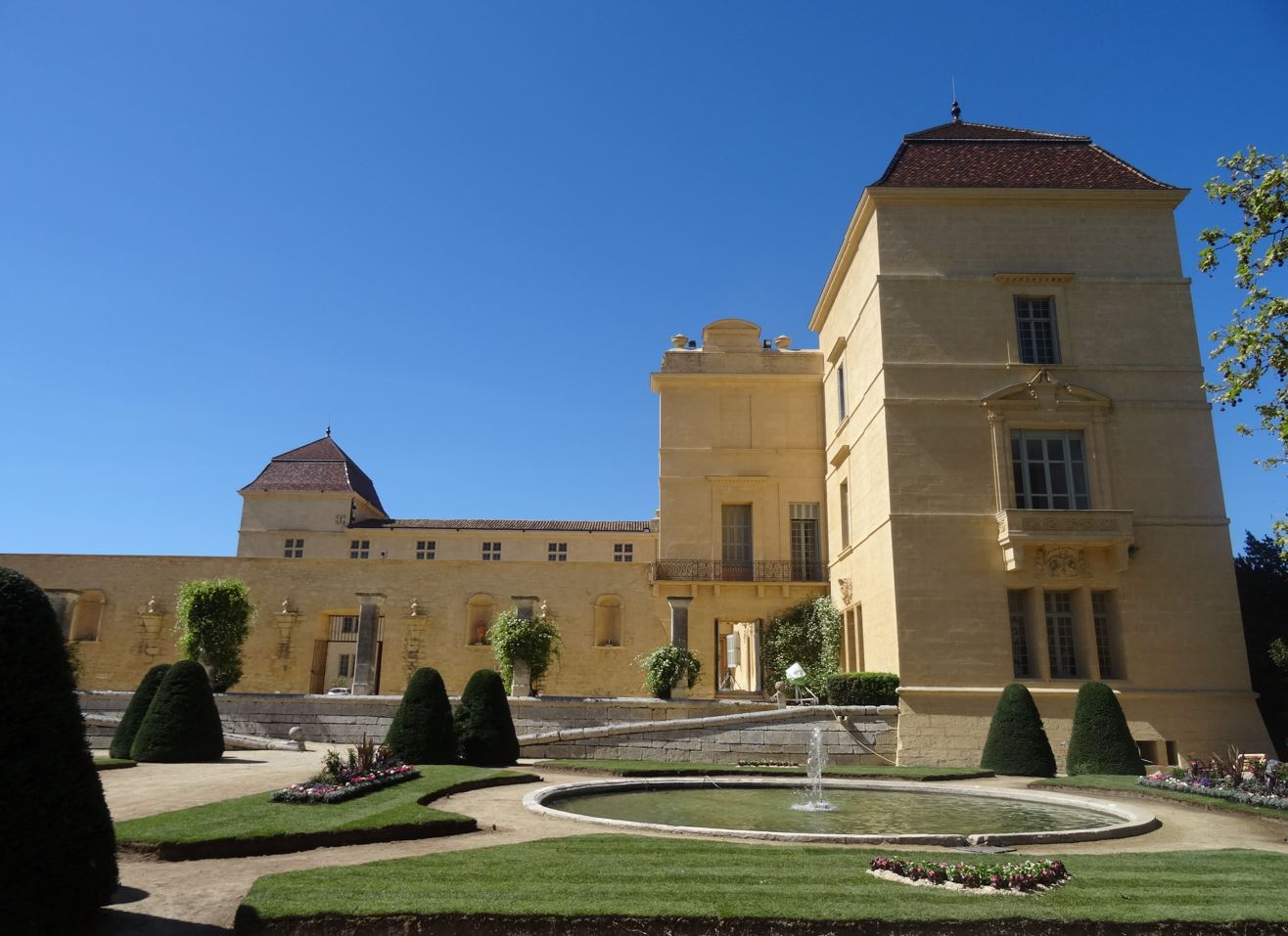 Les Plus Beaux Chateaux De Montpellier – XVPVKE